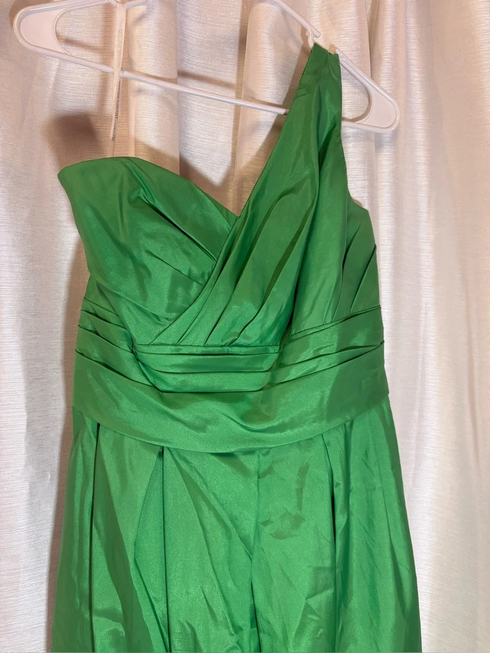 David's Bridal | Dresses | Davids Bridal Kelly Green Oneshoulder ...